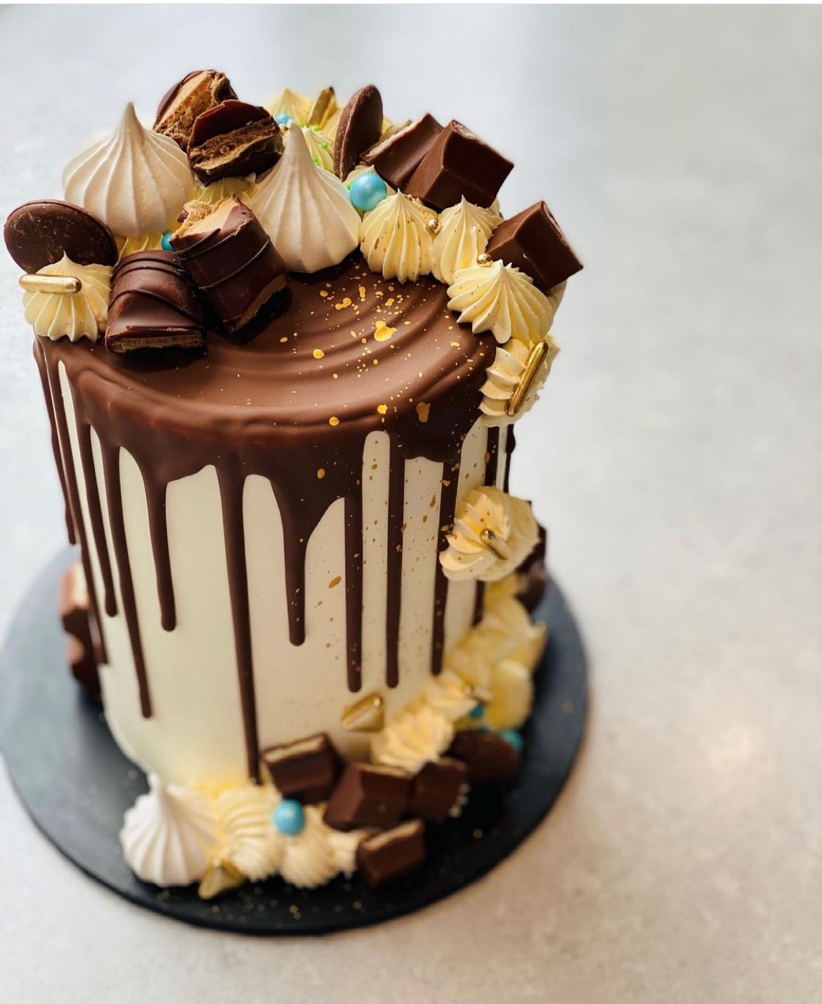 Cakes – The Edge Coffee Shop,